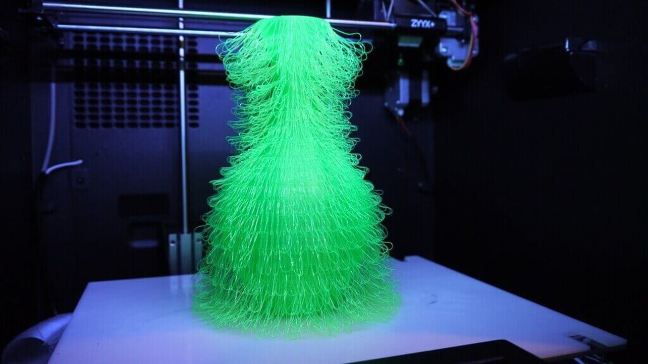 Furry Vase is a 3D Printed Experiment with Drooloops | All3DP