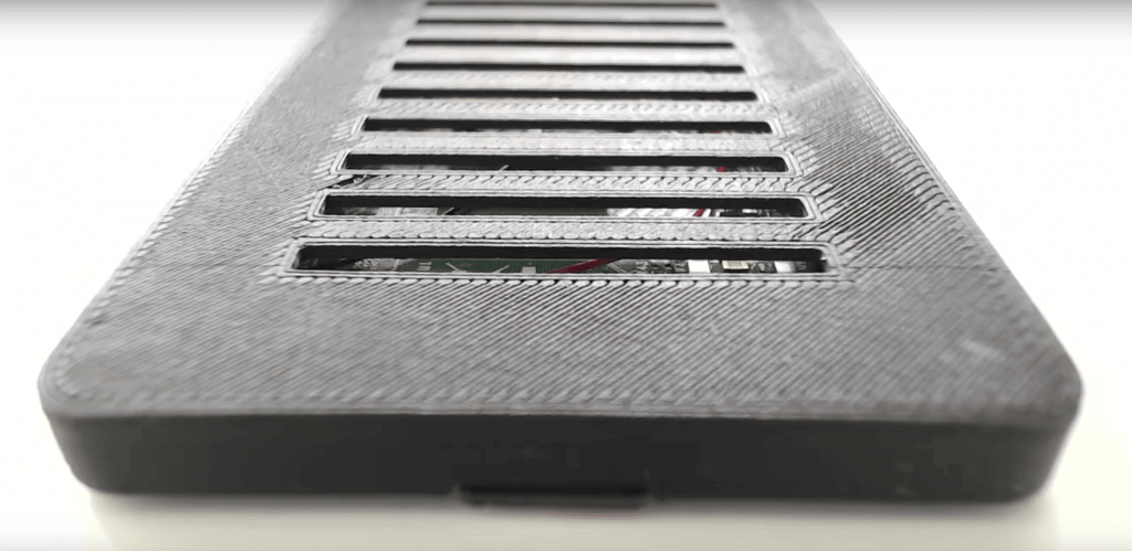 Modder Uses 3D Printing & Raspberry Pi To Create Credit Card-Sized PC ...