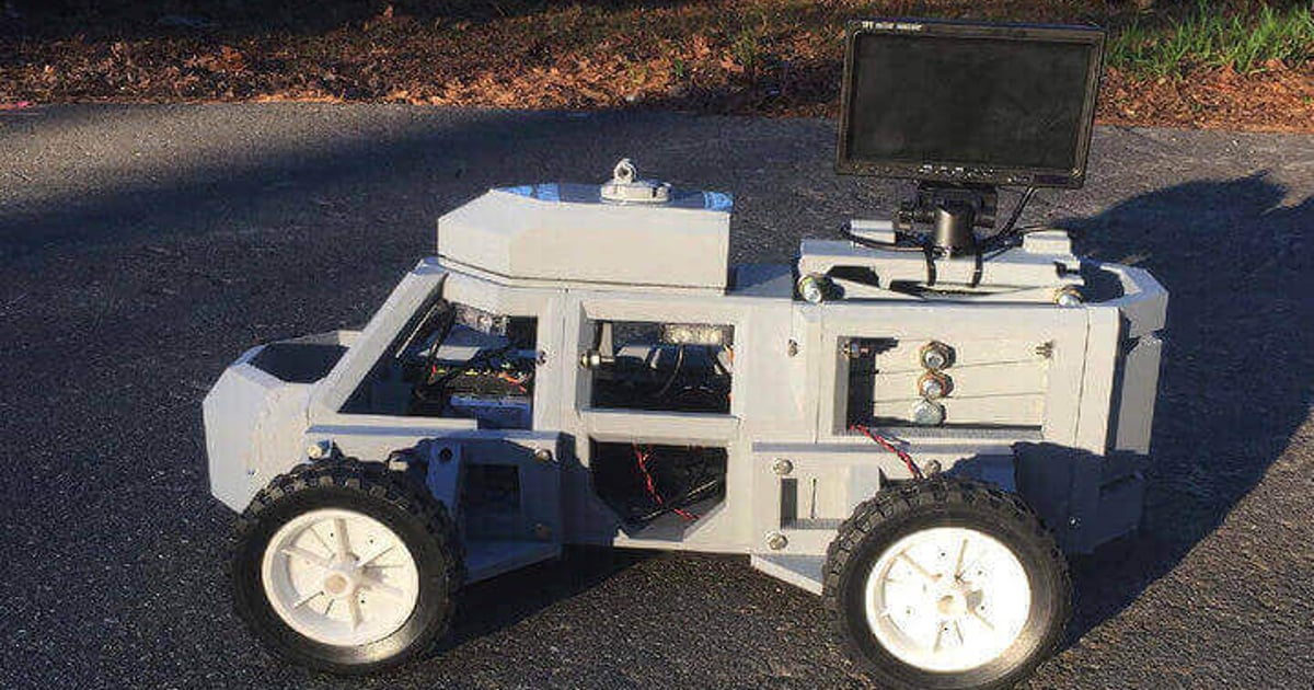 3D Printed "Sentinel" Robot Keeps Police and Civilians Safe in Traffic ...