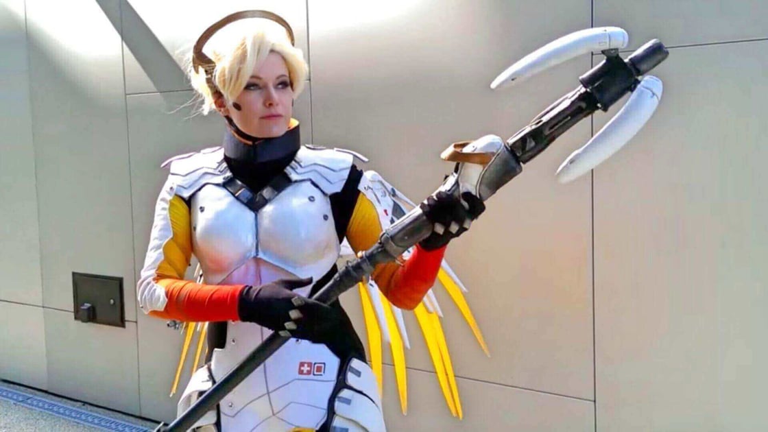 Working Overwatch Mercy’s Staff Has Motorized Adjustable Winglets | All3DP