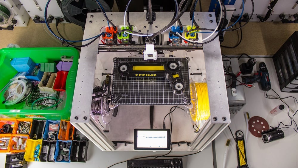Radical Tool Changing 3D Printer with Motion System from E3D | All3DP
