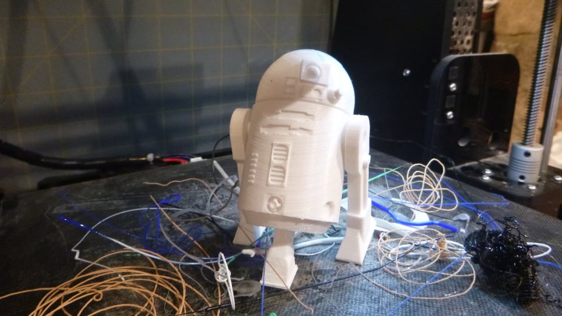 3D Printed R2-D2: 10 Curated 3D Models | All3DP