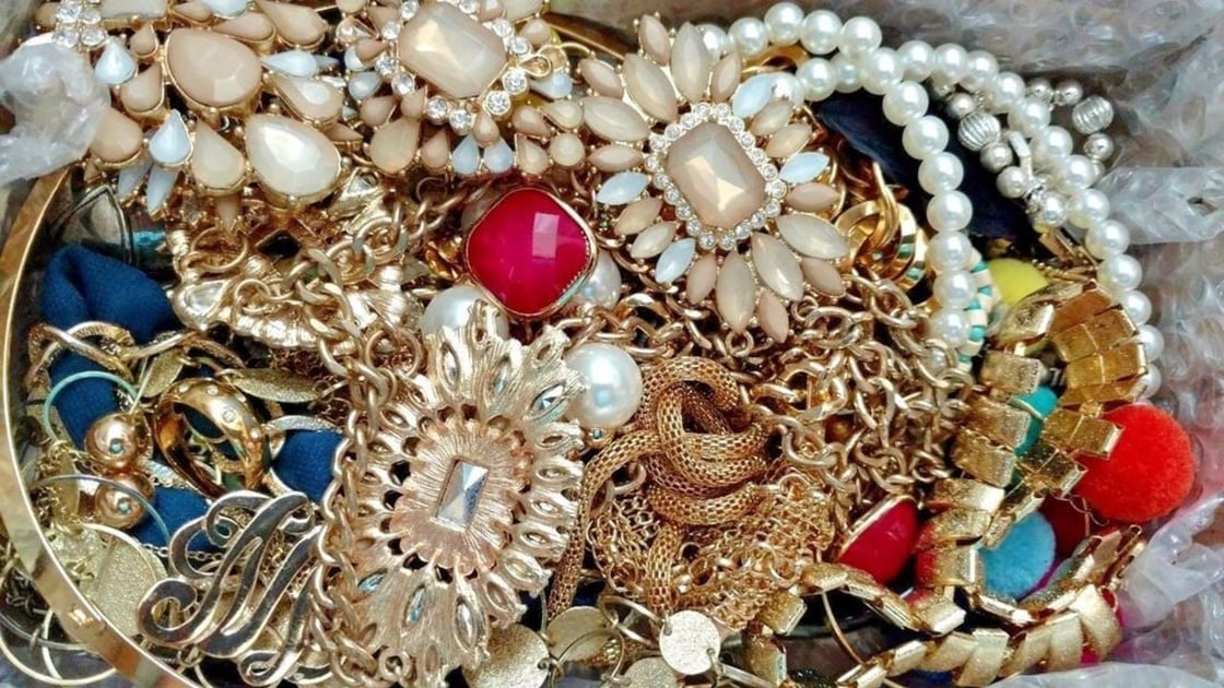 3D Printed Jewelry Boxes & Holders: 10 Models to 3D Print | All3DP