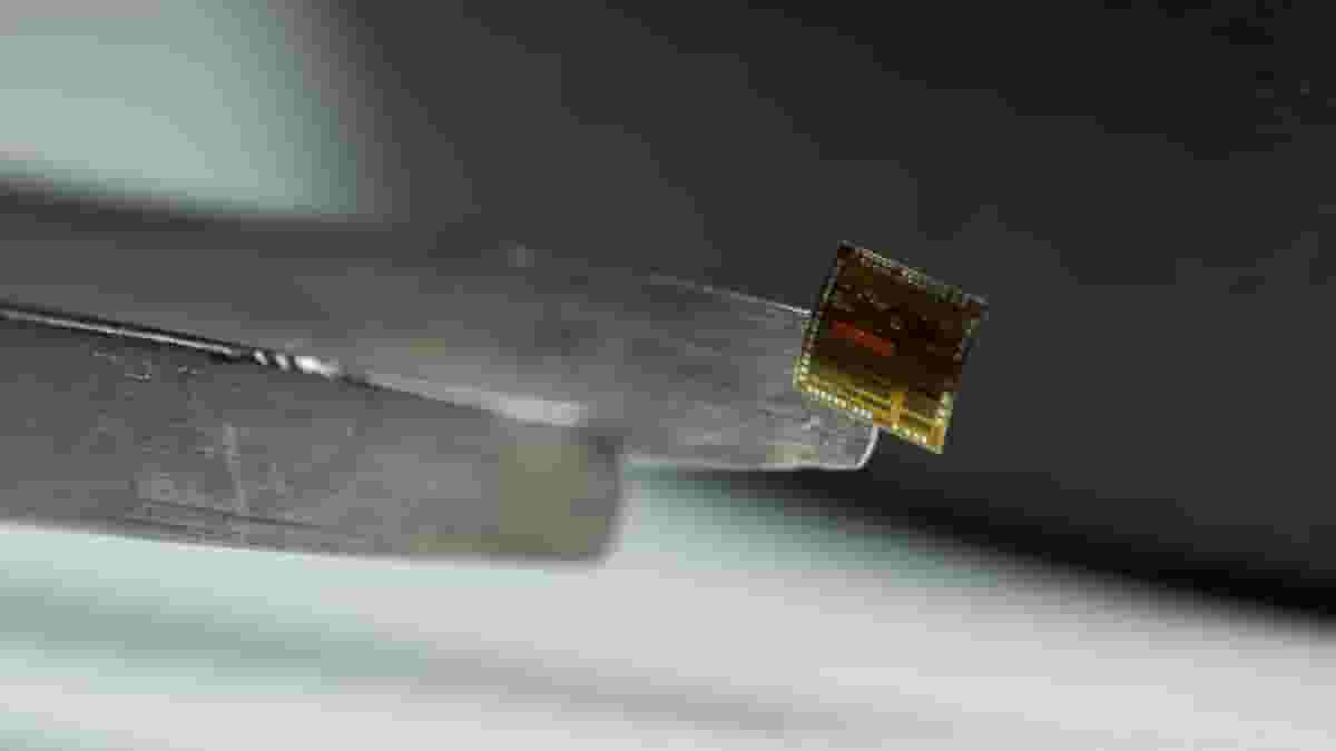 New Flexible Silicon-on-Polymer Super Memory Chip Created with 3D ...