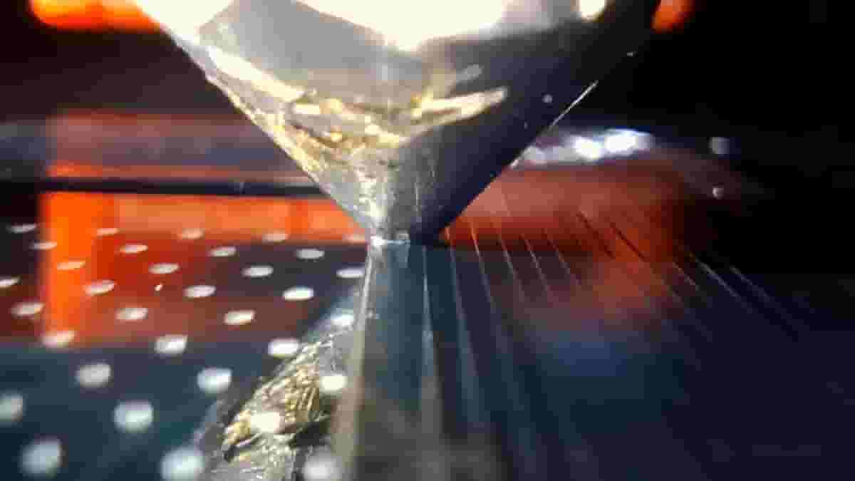 Nozzle Cameras Let You Get Up Close and Personal With 3D Prints | All3DP