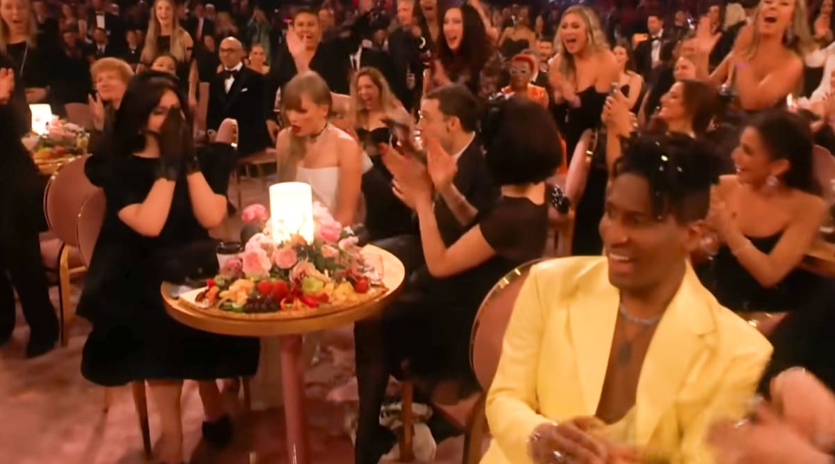 Taylor Swift Basked in the Glow of a 3D Printed Lamp at the Grammys ...