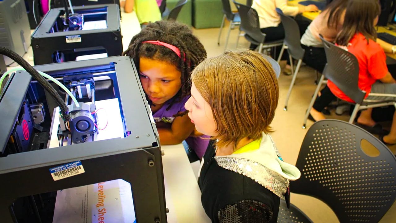 A 3D printer in a classroom is a powerful tool for enhancing STEAM ...