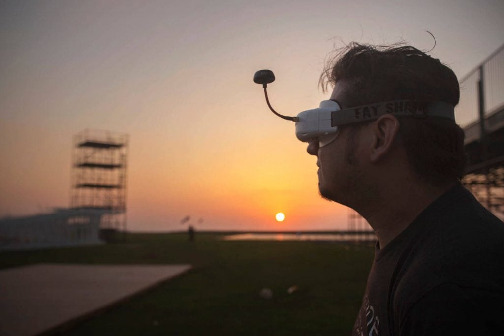 Guide to Beginner's FPV Drones and Goggles | All3DP